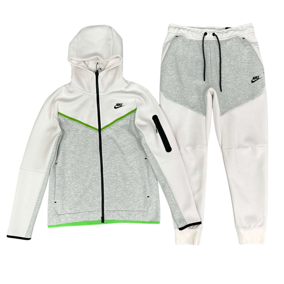 Nike tech – Dripping